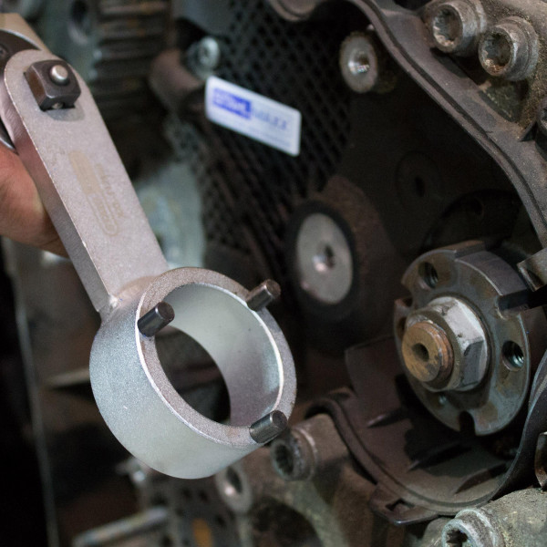 Gegenhalter wie T10051 für die Nockenwelle | XXL-Automotive